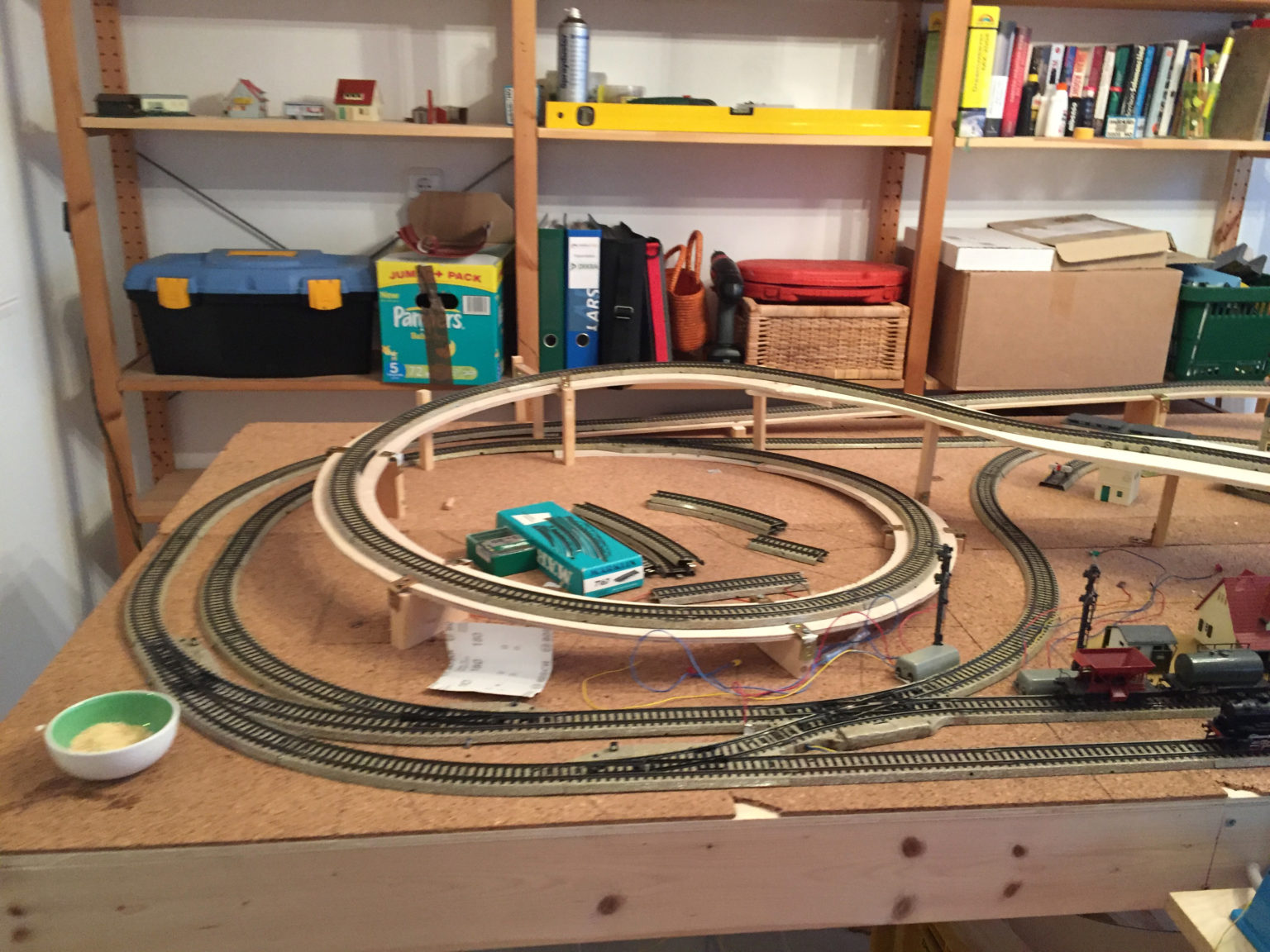 Planung und Bau meiner kleinen, analogen Modellbahn Anlage Spur H0 ...